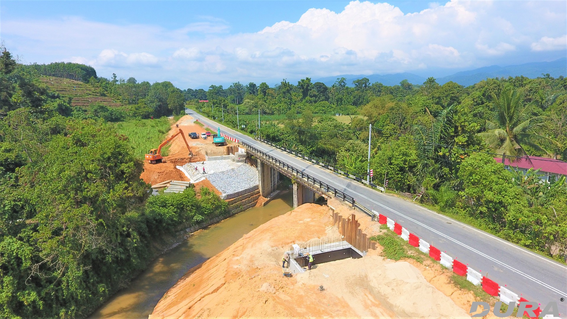 Upgrading the Bridge at Sungai Menora for 52m UHPFRC - DURA® Technology ...