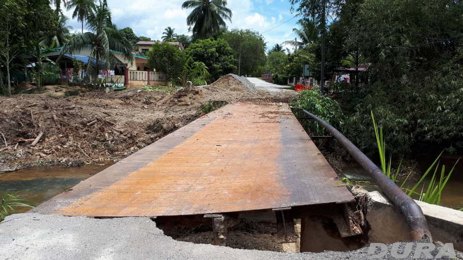 Single Span 23m Kampung Ulu Kenderong Bridge - DURA® Technology Sdn Bhd