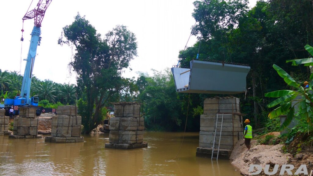 DTSB Design and Build Rural Bridge for Land and District Perak - DURA ...