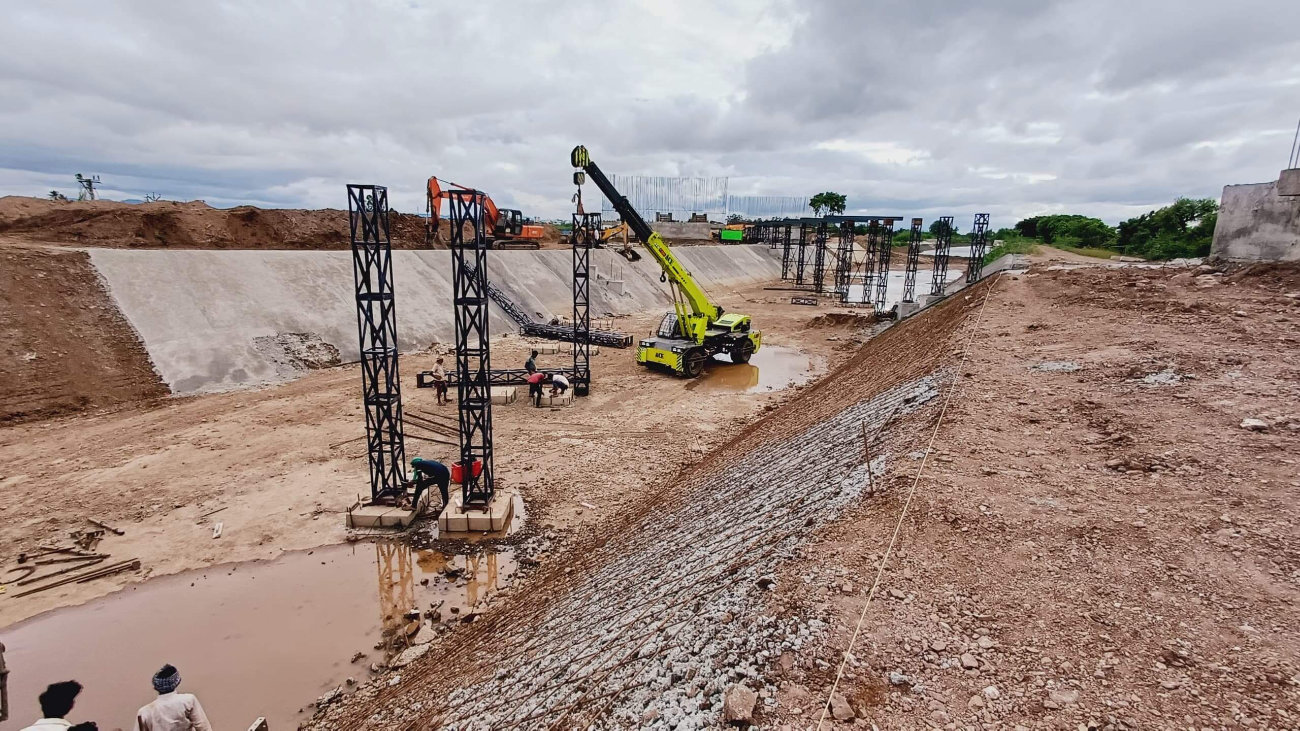 DURA UBG4000 – 102m Long DURA U Beams Firstly in India For Bridge at ...