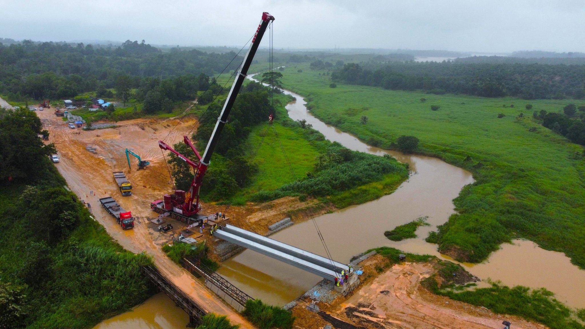 UHPFRC Composite Bridge System DURA® UBG1250 – 35m at Sungai Sembrong ...
